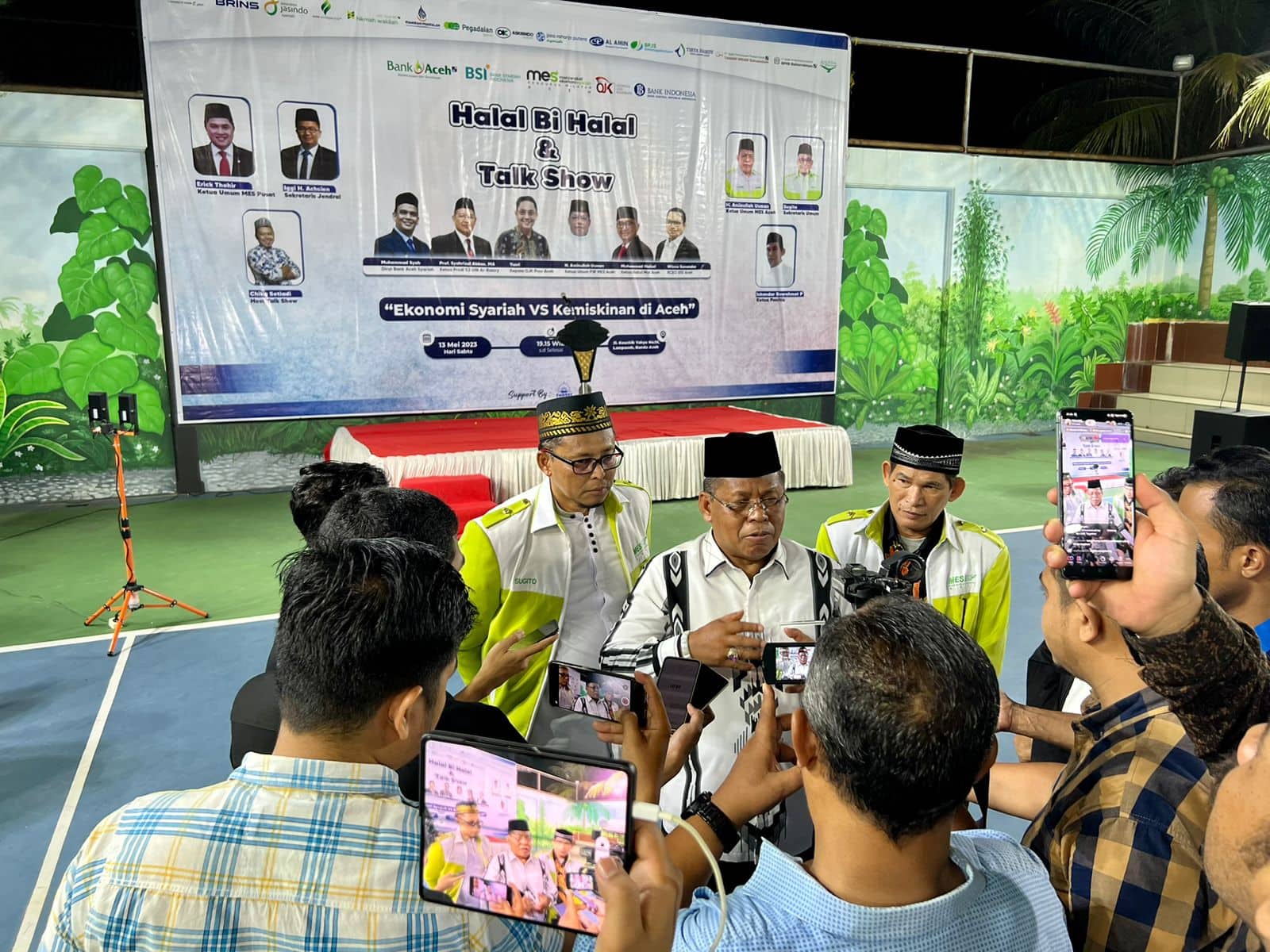Aminullah Ajak Perbankan Perbanyak Kantor Cabang Di Aceh News Banda Aceh