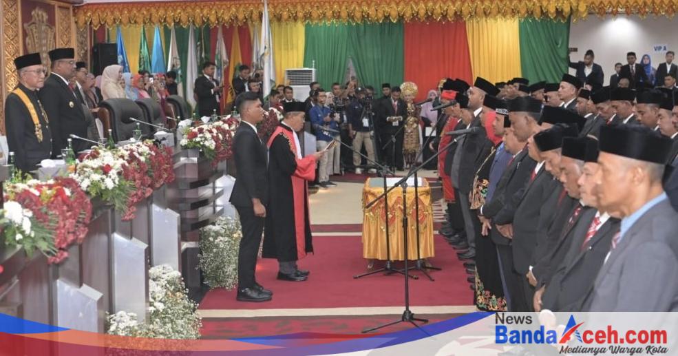 Anggota DPR Aceh Periode 2024-2029 Resmi Dilantik - News Banda Aceh